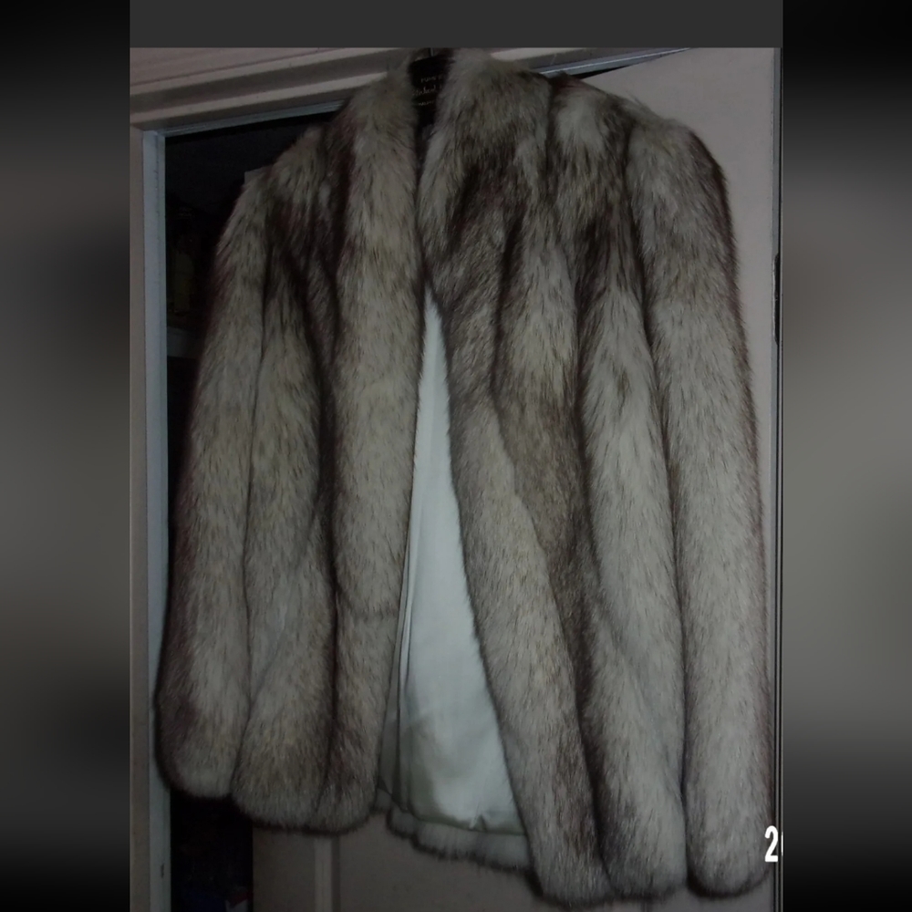 Arctic/ Silver Fox Fur Coat Authentic - Gem